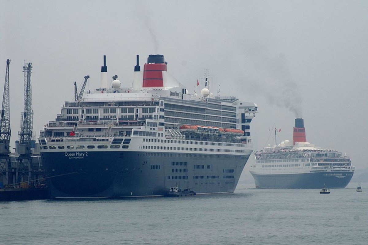 What Happened to the QE2? - HubPages