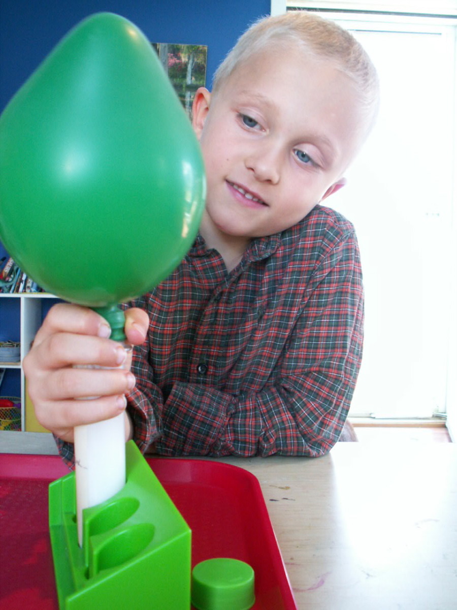 8 Hands On Experiments To Teach Kids About Chemical Reactions Owlcation