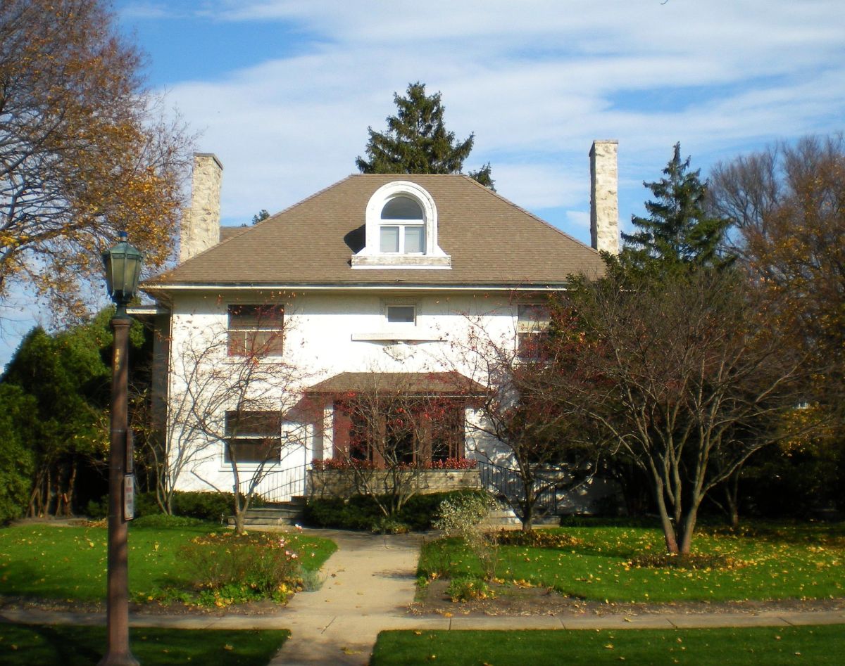 Photo Gallery: The Houses of Architect George W. Maher - Owlcation