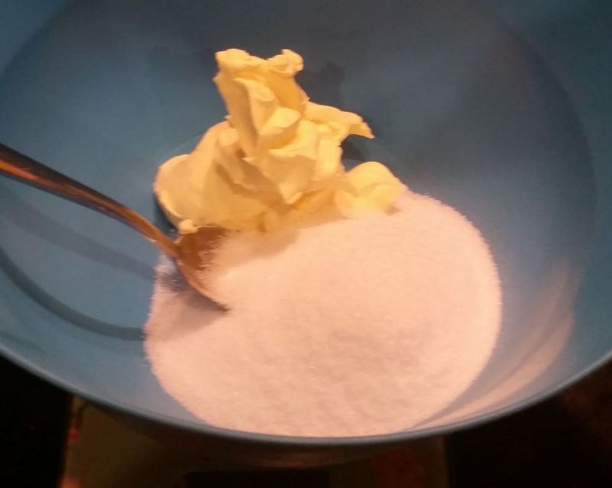 Recipe for the Best Lemon Cake Bars With Shortbread Crust - HubPages