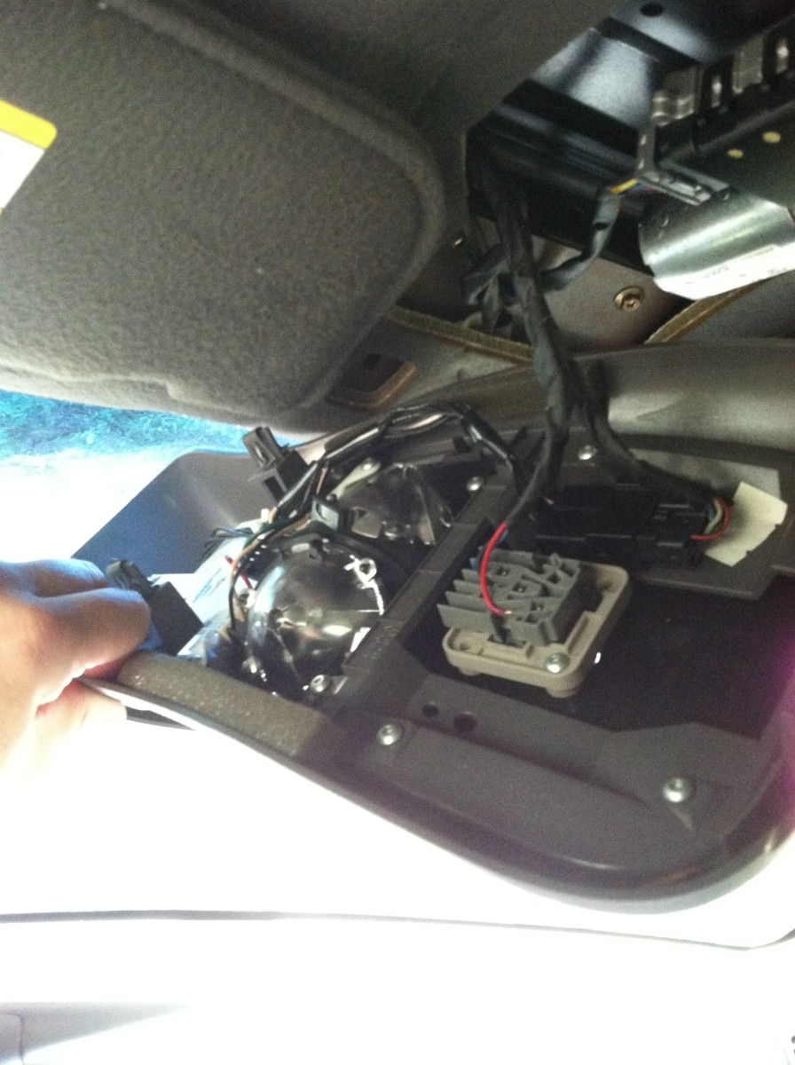 How to Repair the Overhead Compass and Temperature Display on a 2001 ...