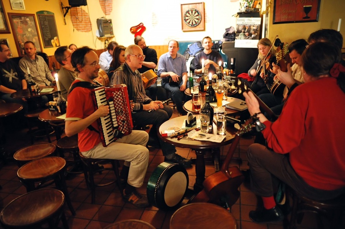 Pub Music of Ireland and Britain - HubPages