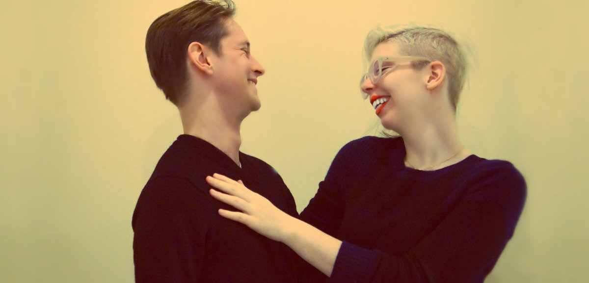 How to Attract Men With Body Language - HubPages