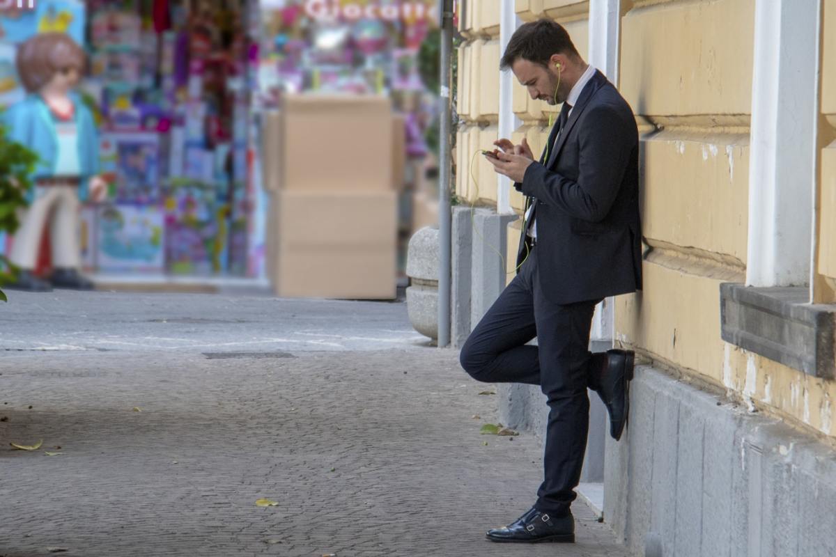 12 Common Texting Mistakes That You Will Regret - HubPages