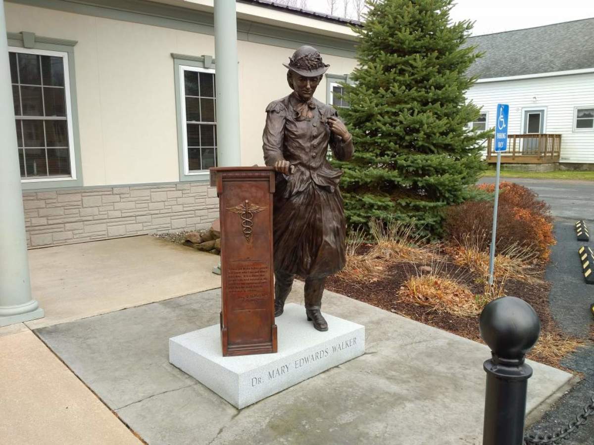 Mary Edwards Walker: The Only Female to Have Been Awarded the Medal of ...