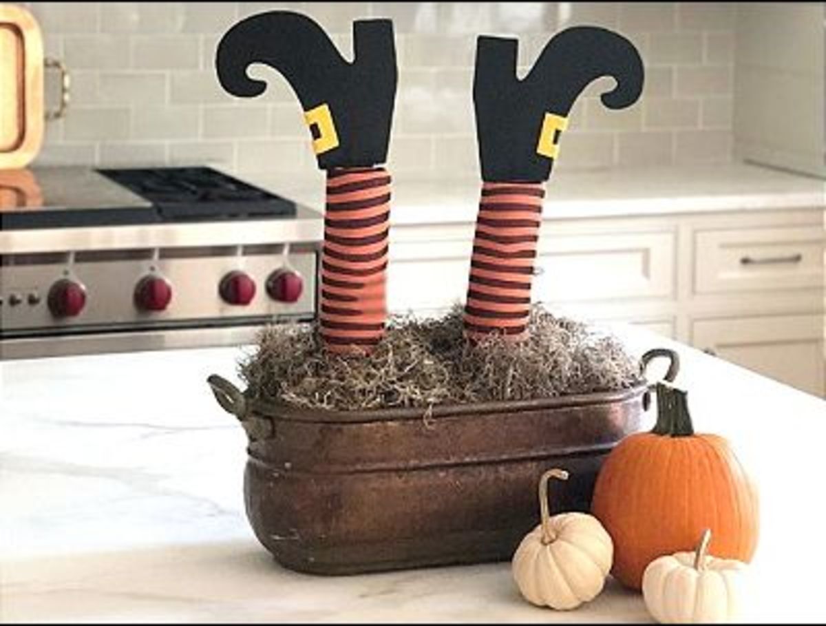 30 Spooky Halloween Witch Craft Ideas - FeltMagnet