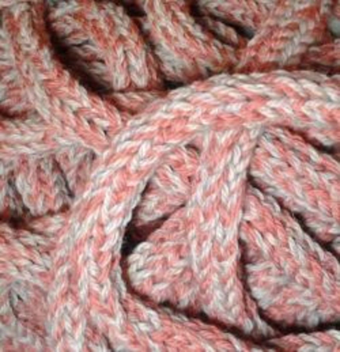 Tutorial: Spool-Knitted Infinity Scarf - HubPages