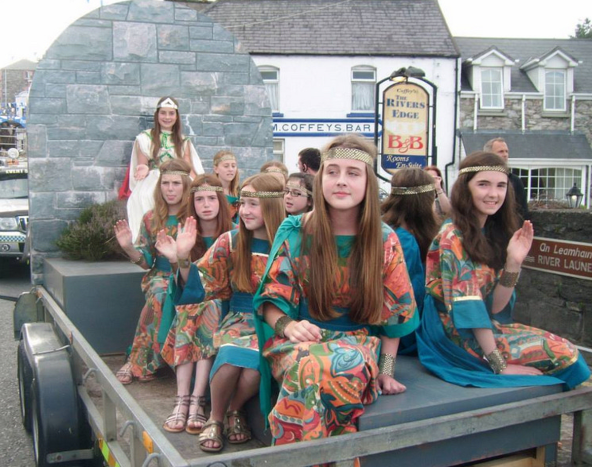 Irish Festivals - Killorglin's Puck Fair - HubPages