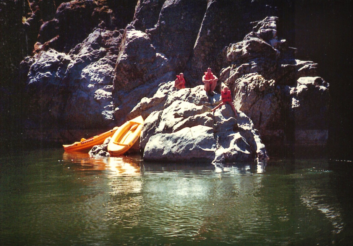 Jet Boat Rides and the Motel Del Rogue in Grants Pass, Oregon - HubPages