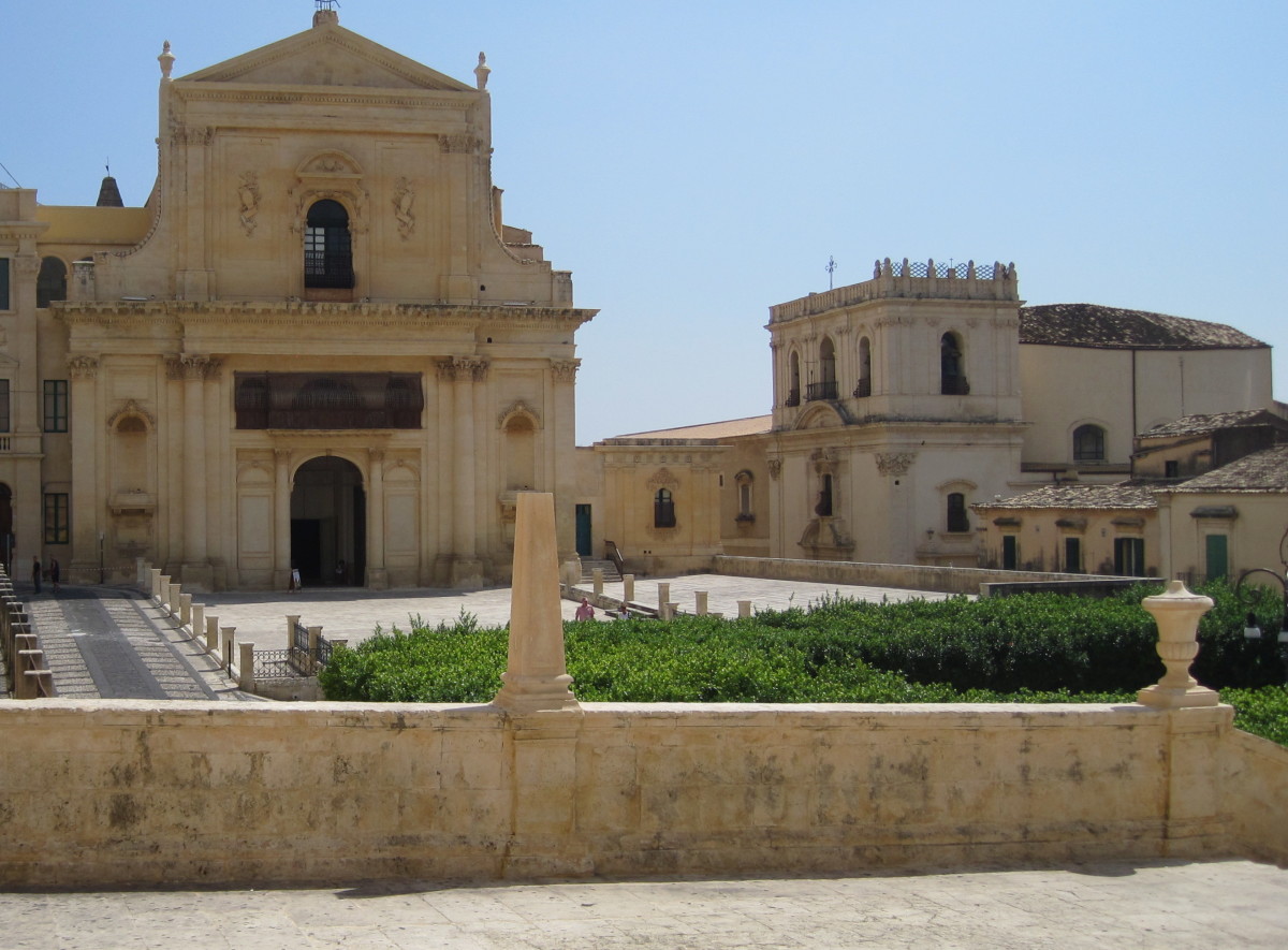 What to See in Beautiful Noto, Sicily - HubPages