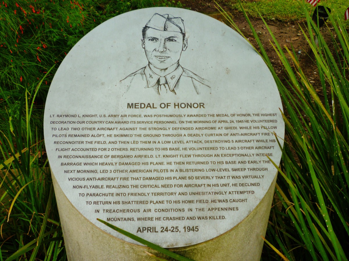 Houston Heights World War Two Memorial: Heartfelt Tribute - HubPages