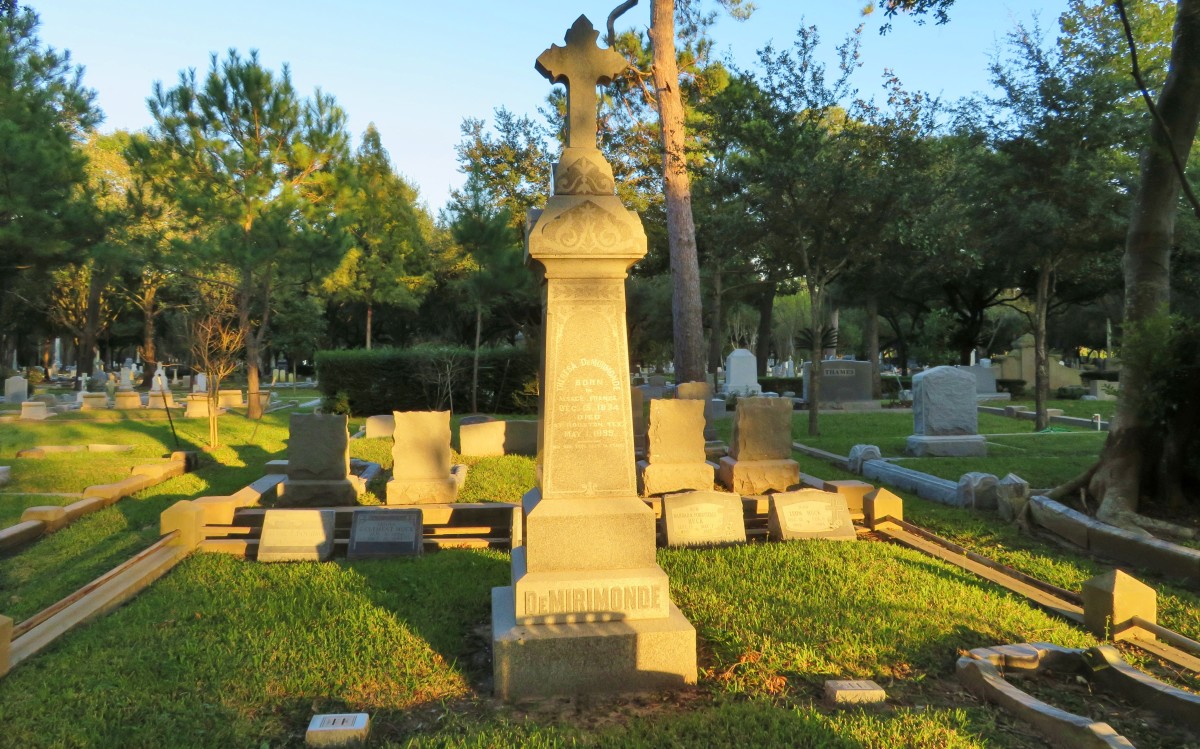 Visiting the Historic Washington Cemetery in Houston, Texas - HubPages