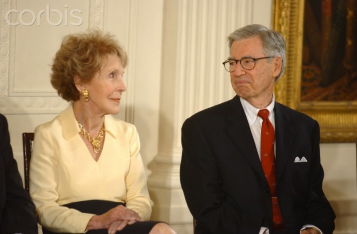 A Loving Look at a True American Hero: Fred McFeely Rogers - HubPages