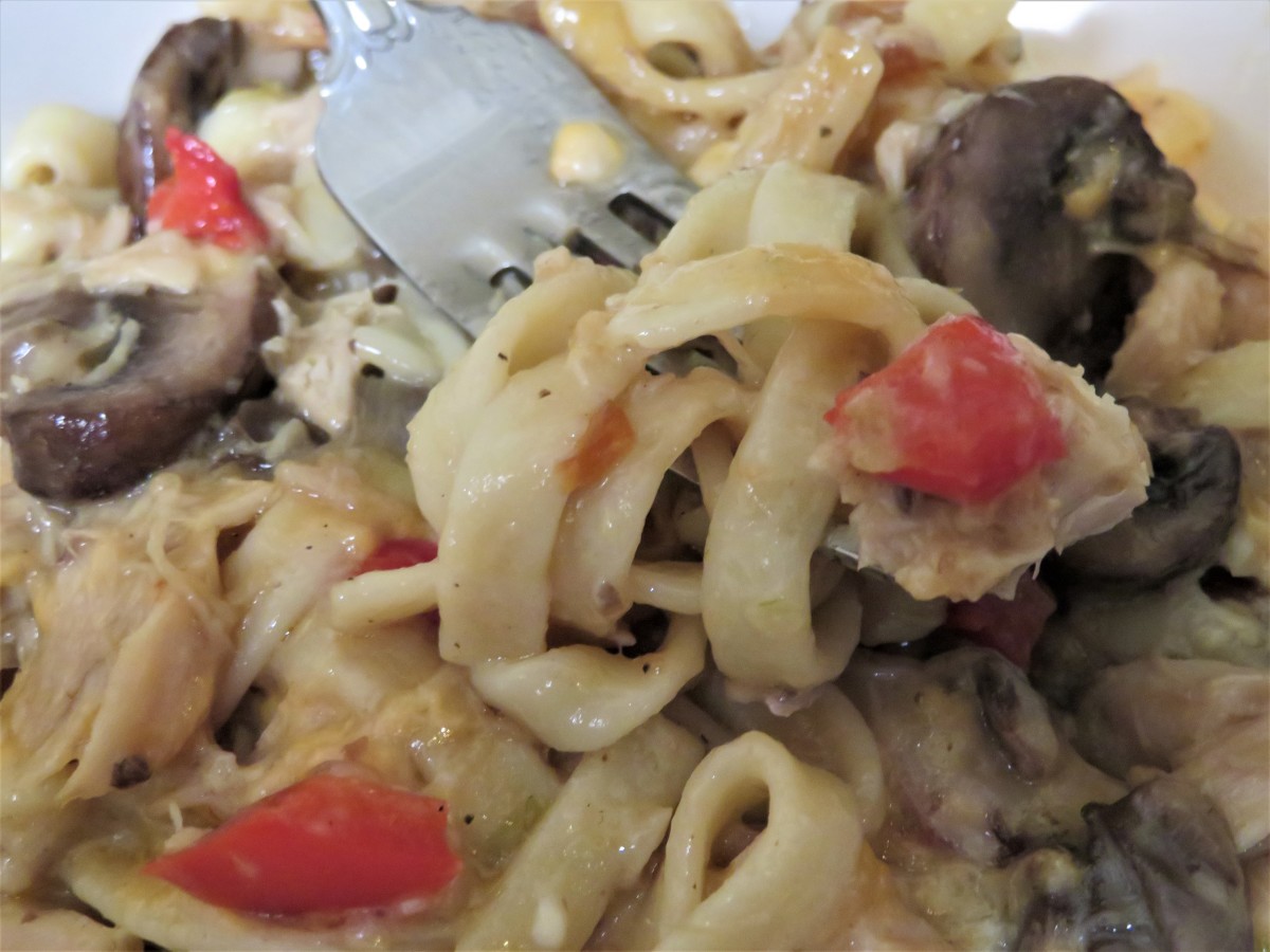 Peg's Turkey Tetrazzini: Deliciously Creamy, Cheesy, and Meaty - HubPages