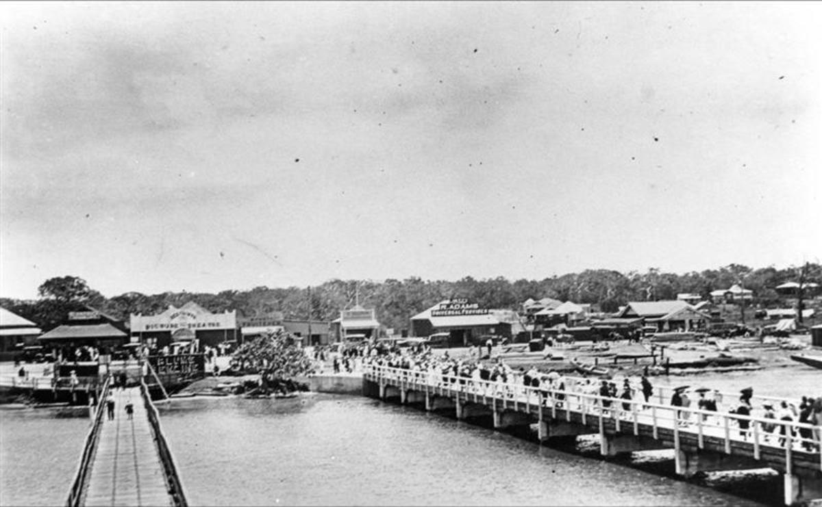 Memories of Redcliffe: An Essay and History - HubPages