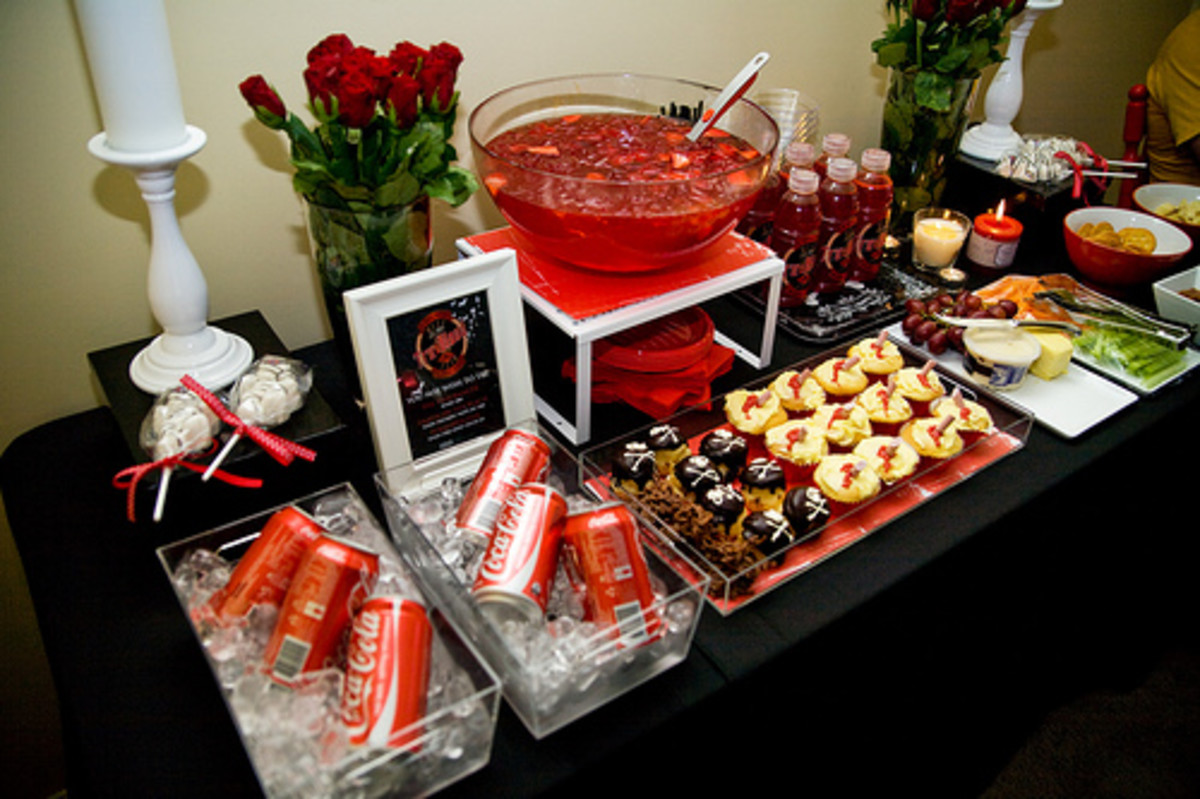 How to Throw a True Blood Party - HubPages