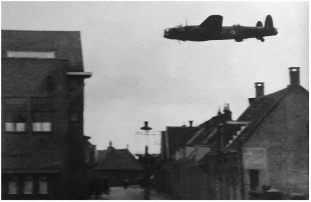 Operation Manna (Chowhound and Faust) Using Unarmed British and US ...