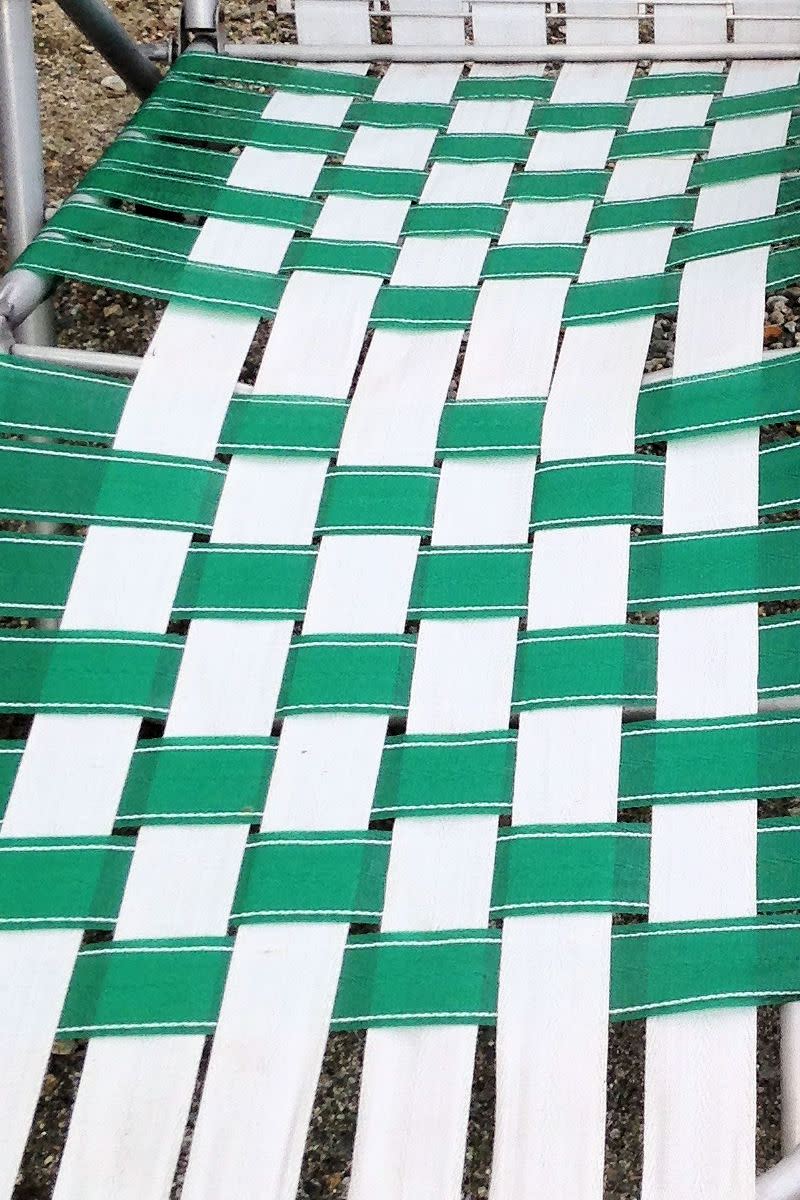 Rejuvinating Classic Webbed Lawn Chairs - HubPages