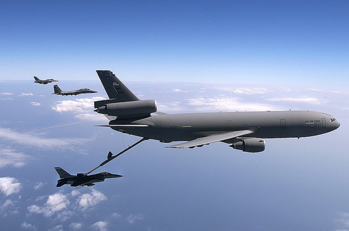 Top 12 Fastest and Biggest Aerial Refueling Aircraft in the World ...