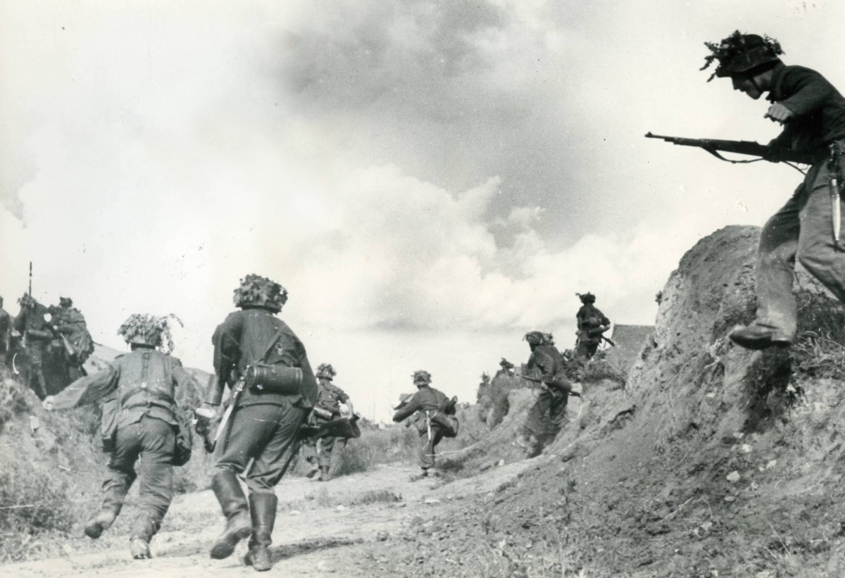 Franco and Hitler: Spain, Germany, and World War II Review - HubPages