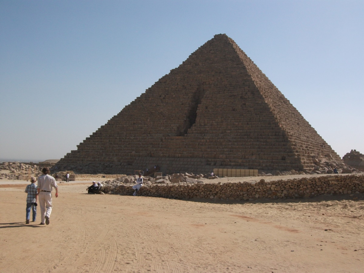 Pyramids and Tombs: Egypt's Rich History - WanderWisdom