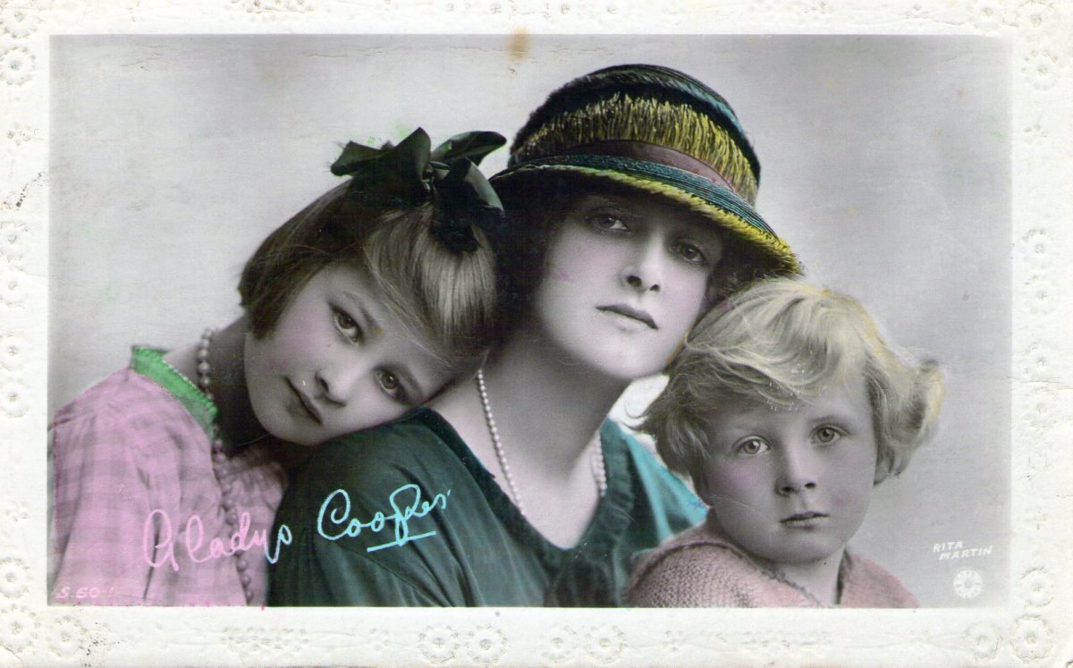 Making Postcards from Vintage Images | HubPages