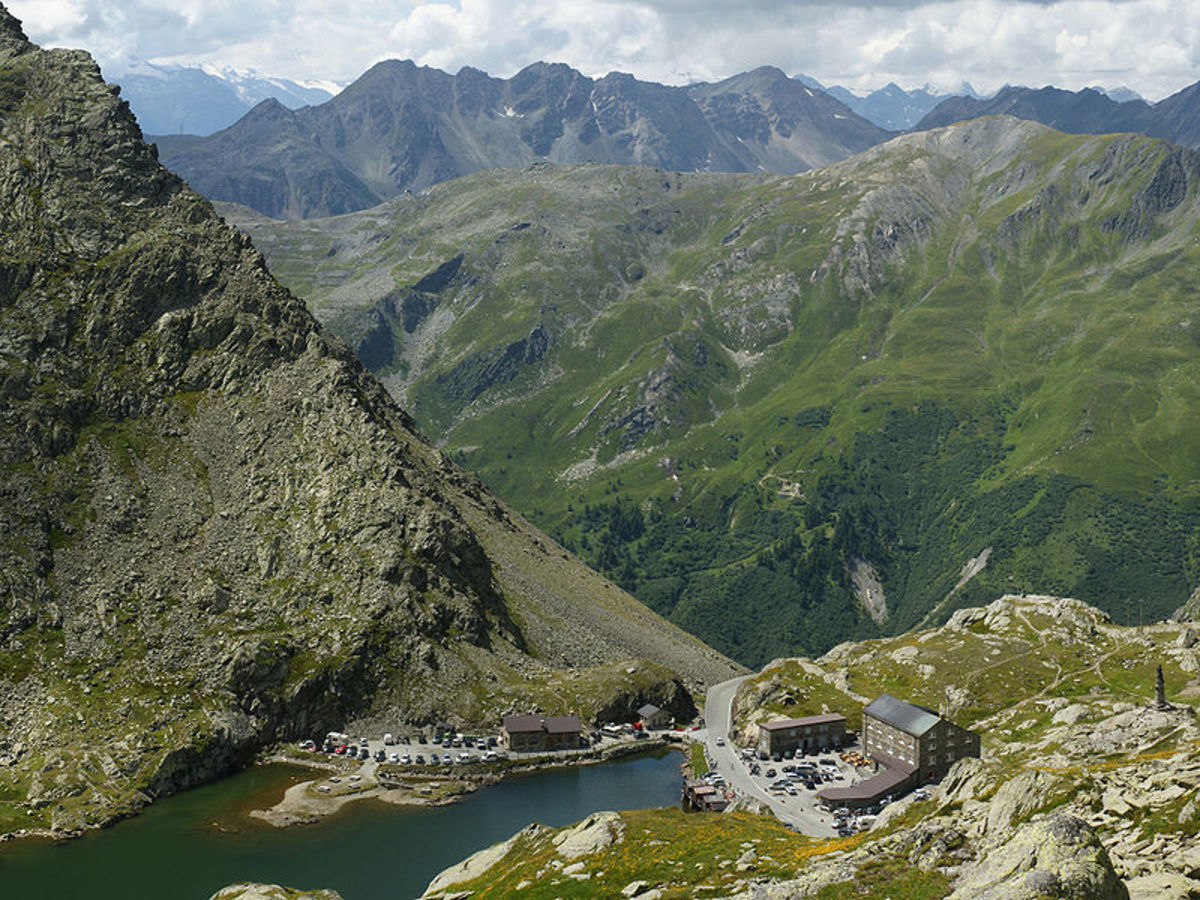 Famous Mountain Passes Of The World HubPages Famous Mountain Passes Of The World HubPages