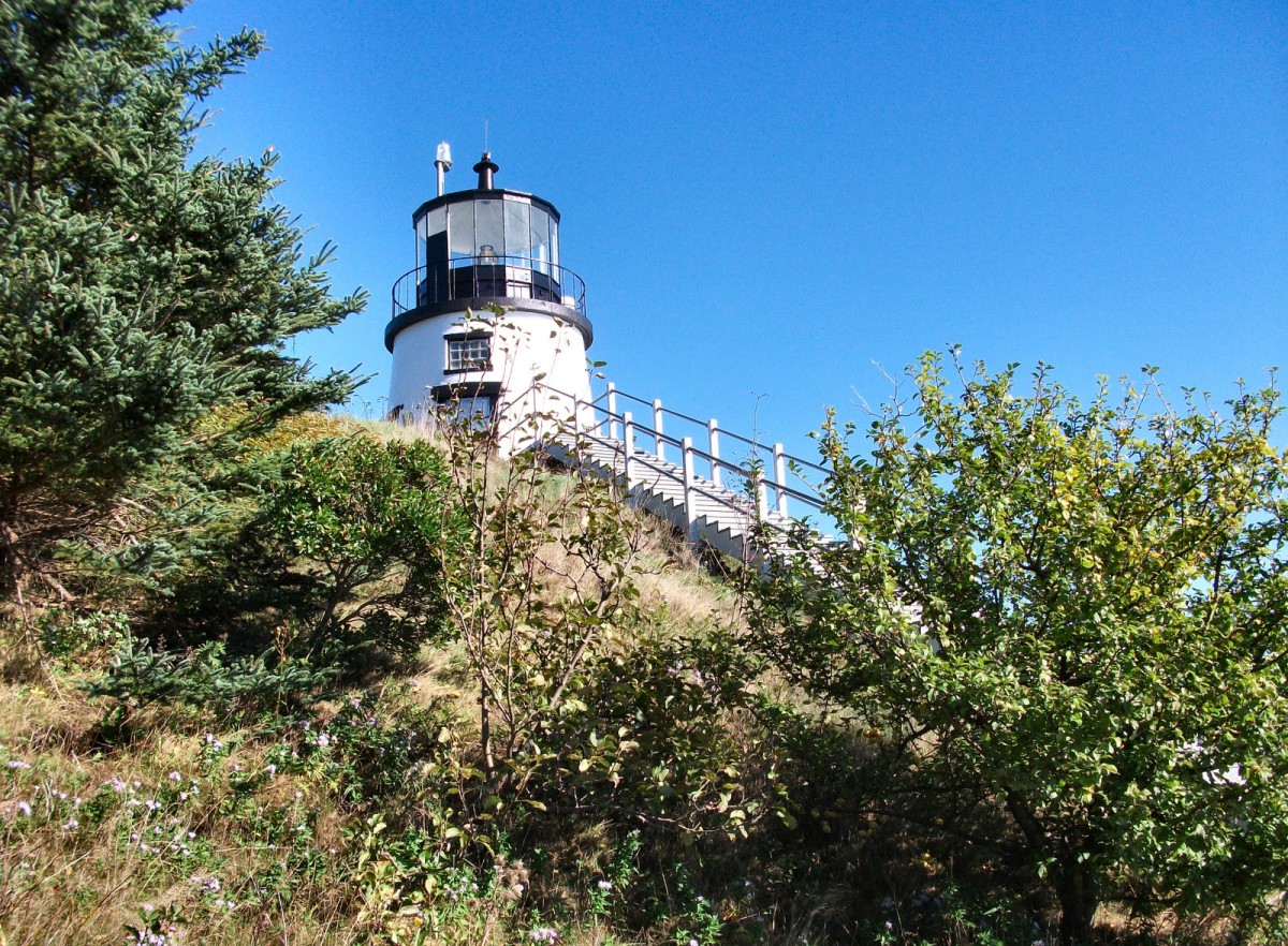 Haunted Lighthouses: A Ghostly Light in the Dark - HubPages