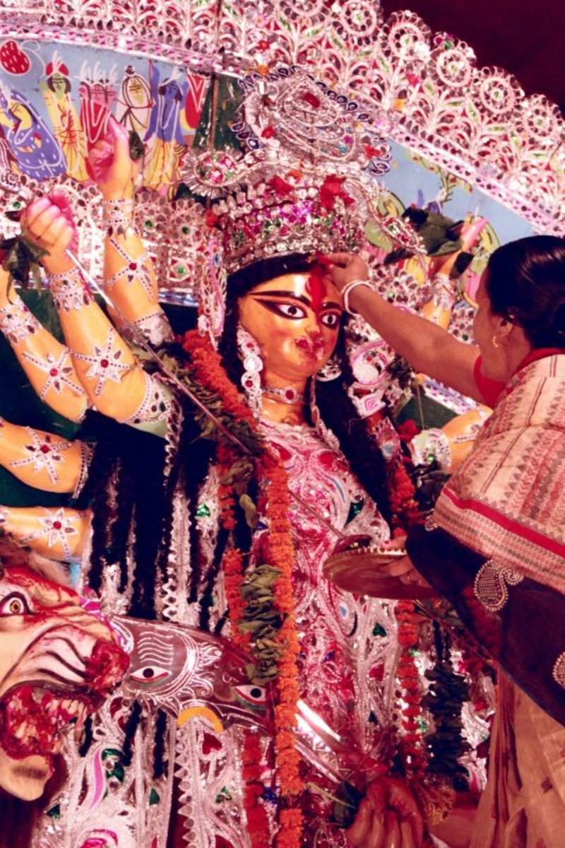 Durga Puja - Hindu Festival - Festivals of India - HubPages
