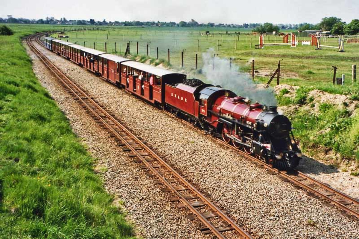 Romney, Hythe & Dymchurch Railway. The only public miniature railway ...