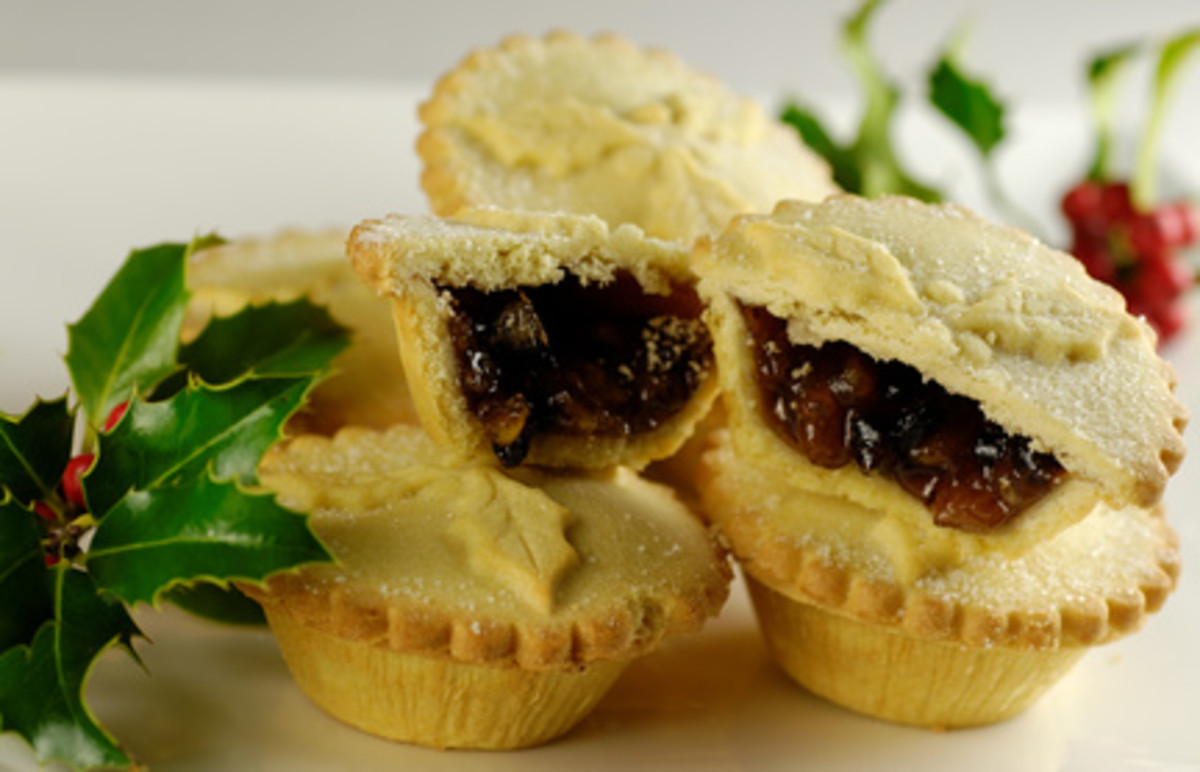A Potted History of Pies (Plus Chicken Macaroni Pie Recipe) - HubPages