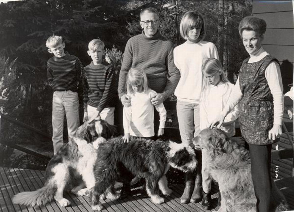 Charles M. Schulz: Creator of the Peanuts Comic Strip - HubPages