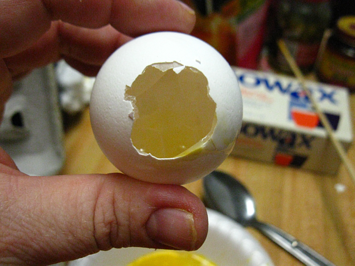 How to Make a Candle Using an Eggshell for a Mold - HubPages