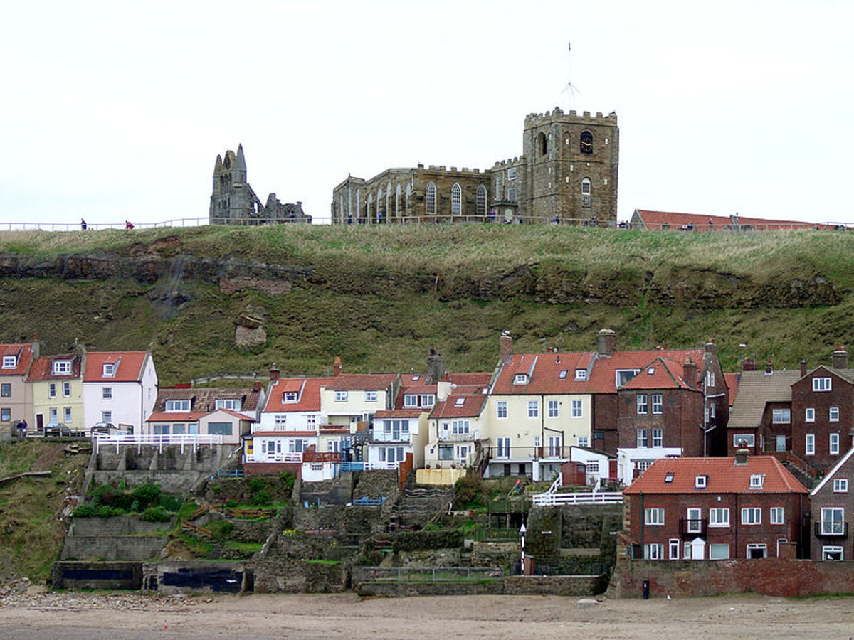 The Ghosts of Haunted Whitby - HubPages