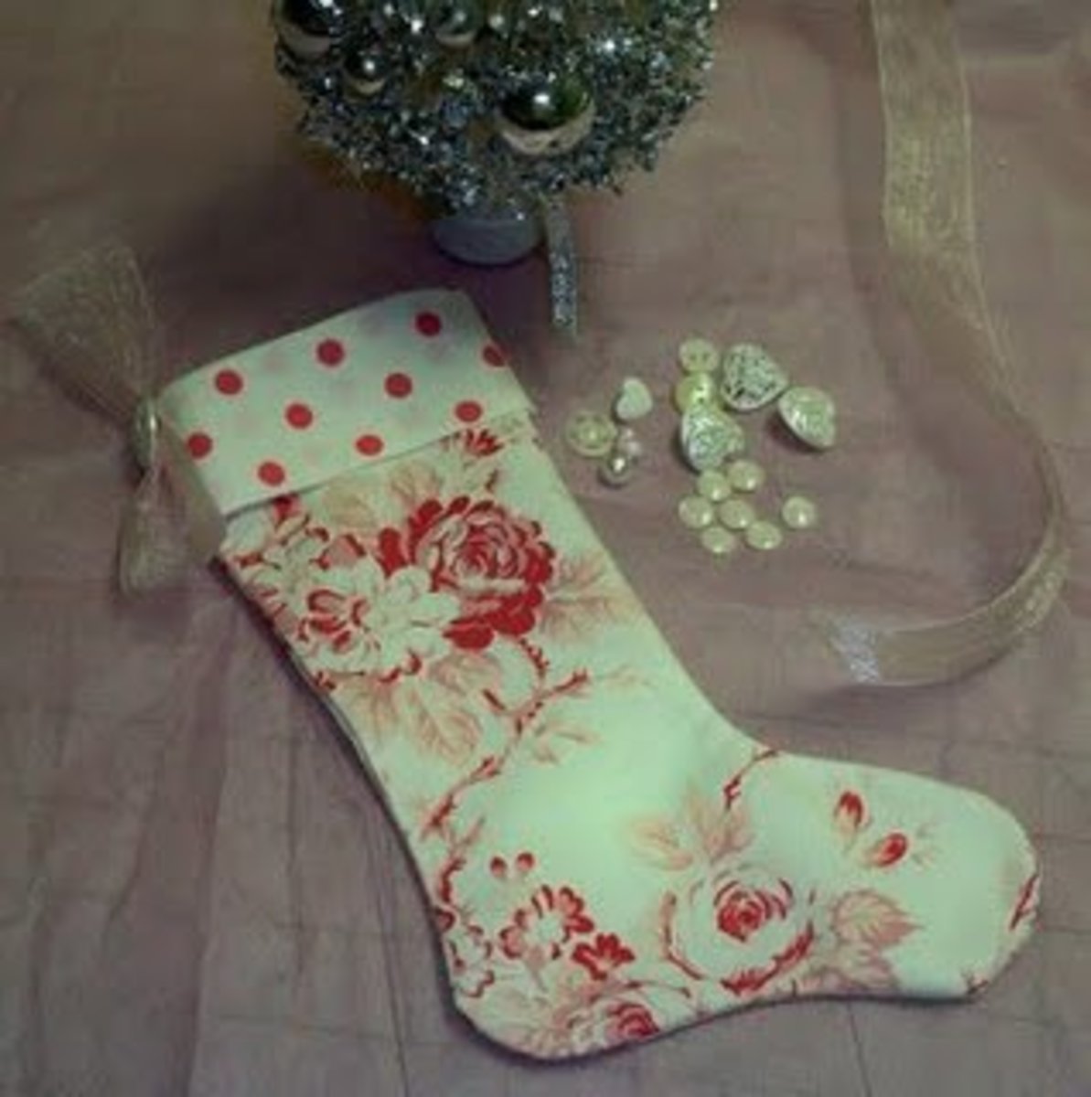 10 Free Christmas Stocking Pattern Tutorials - HubPages