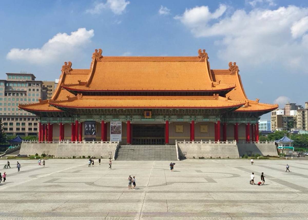 A Visit to the National Chiang Kai Shek Memorial Hall at the Liberty ...