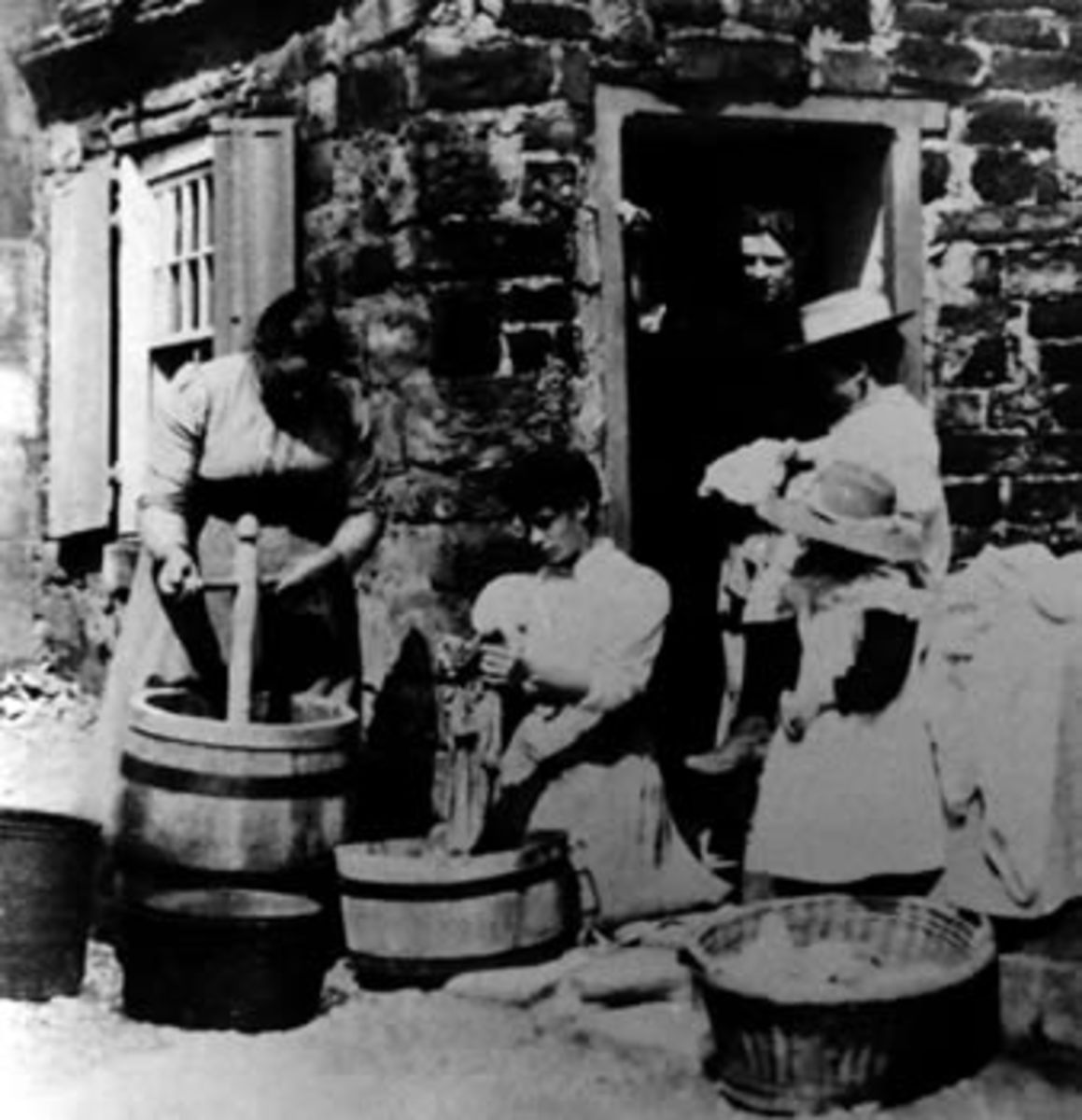 The Tough Job of The American Civil War Laundresses - HubPages