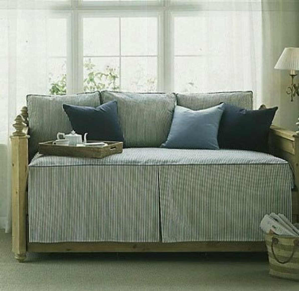 Daybeds and Trundle Beds - New Luxury Items for the Spare Bedroom ...