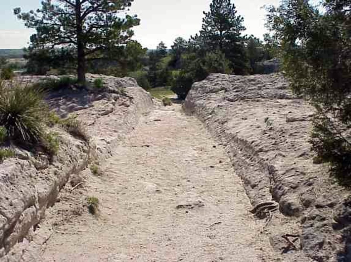Old Wagon Wheel Ruts on the Oregon Trail - HubPages