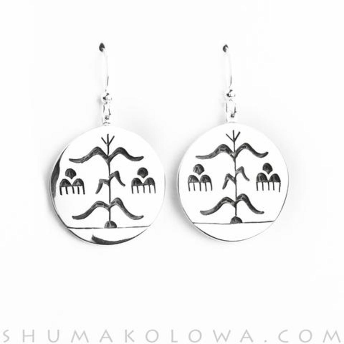 Hopi Silver Jewelry - A Distinct Artistry - HubPages