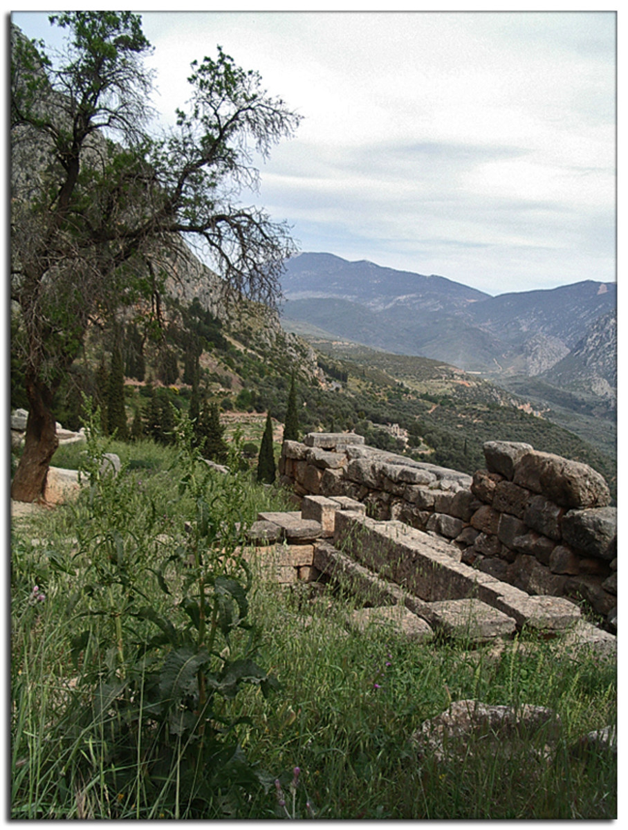 Ancient Greece Odyssey: Temple of Apollo at Delphi - HubPages