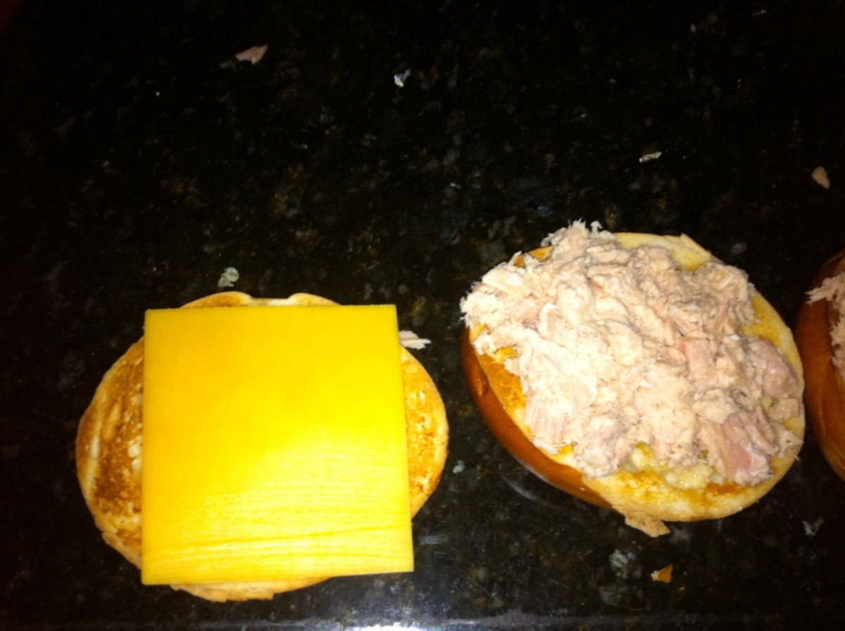 How to Make an Easy, but Tasty Tuna Melt Sandwich in the Oven - HubPages