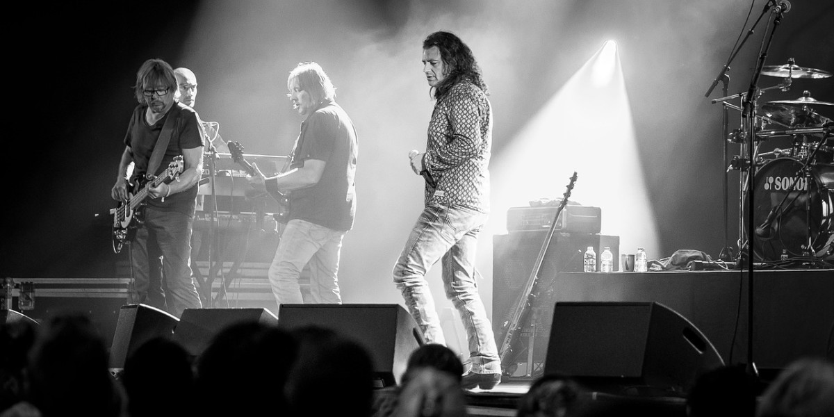 Top 100 Acoustic Rock Ballads and Power Ballads - HubPages