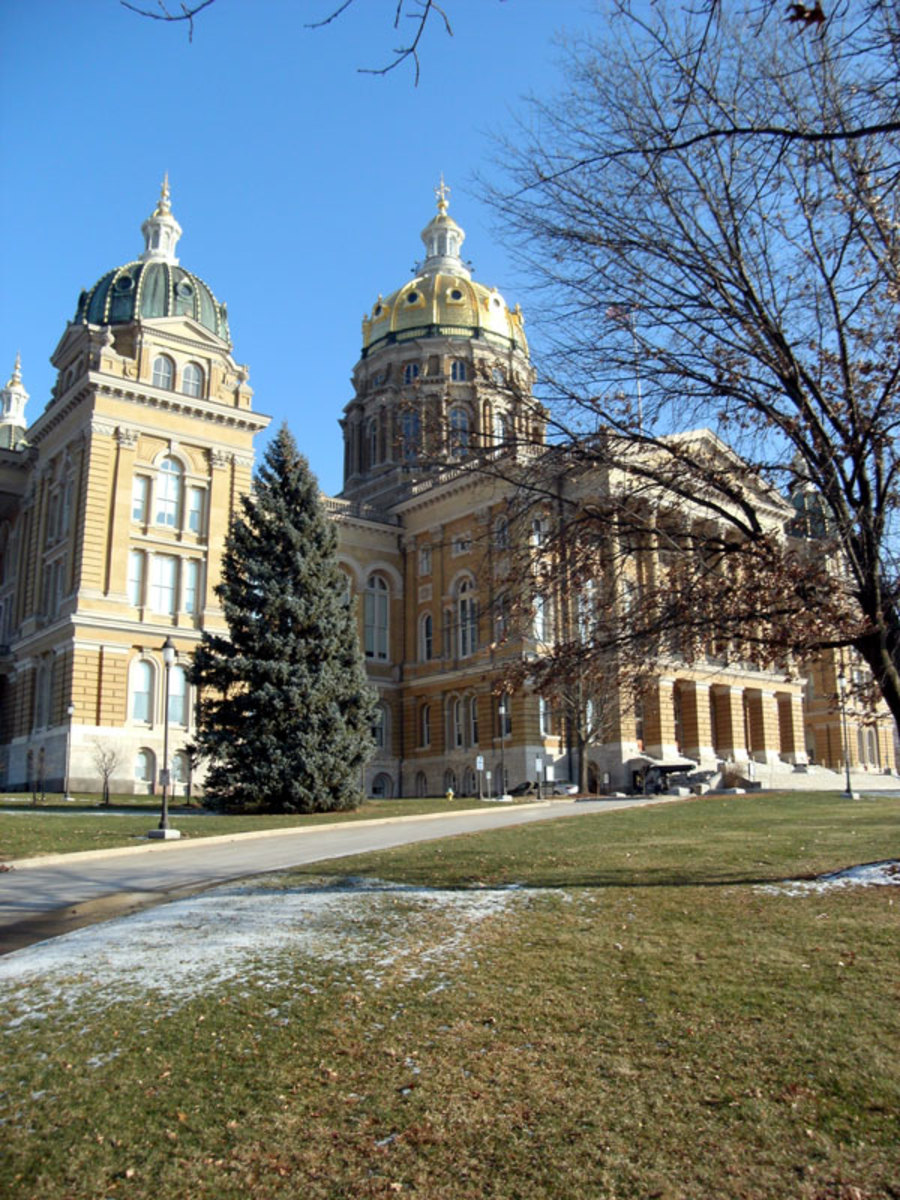 A Golden Dome in Iowa’s Capitol - WanderWisdom