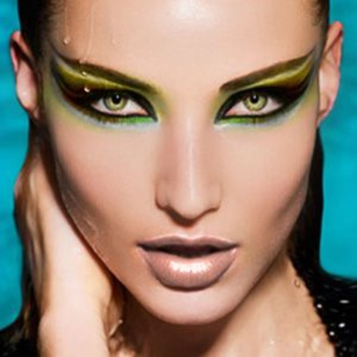 Gold Makeup Looks, Tips and Tutorials - HubPages