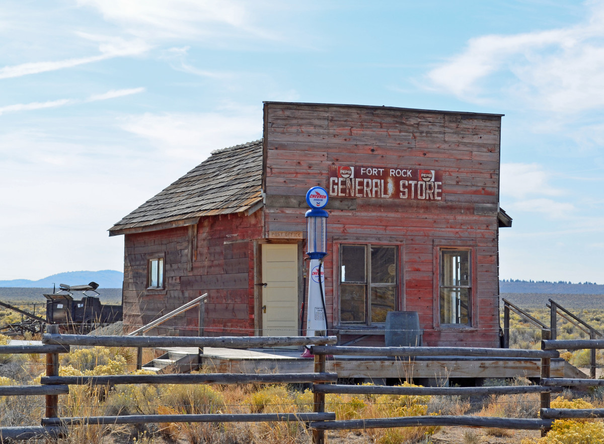 Hiking Trails In Central Oregon Fort Rock State Park - HubPages
