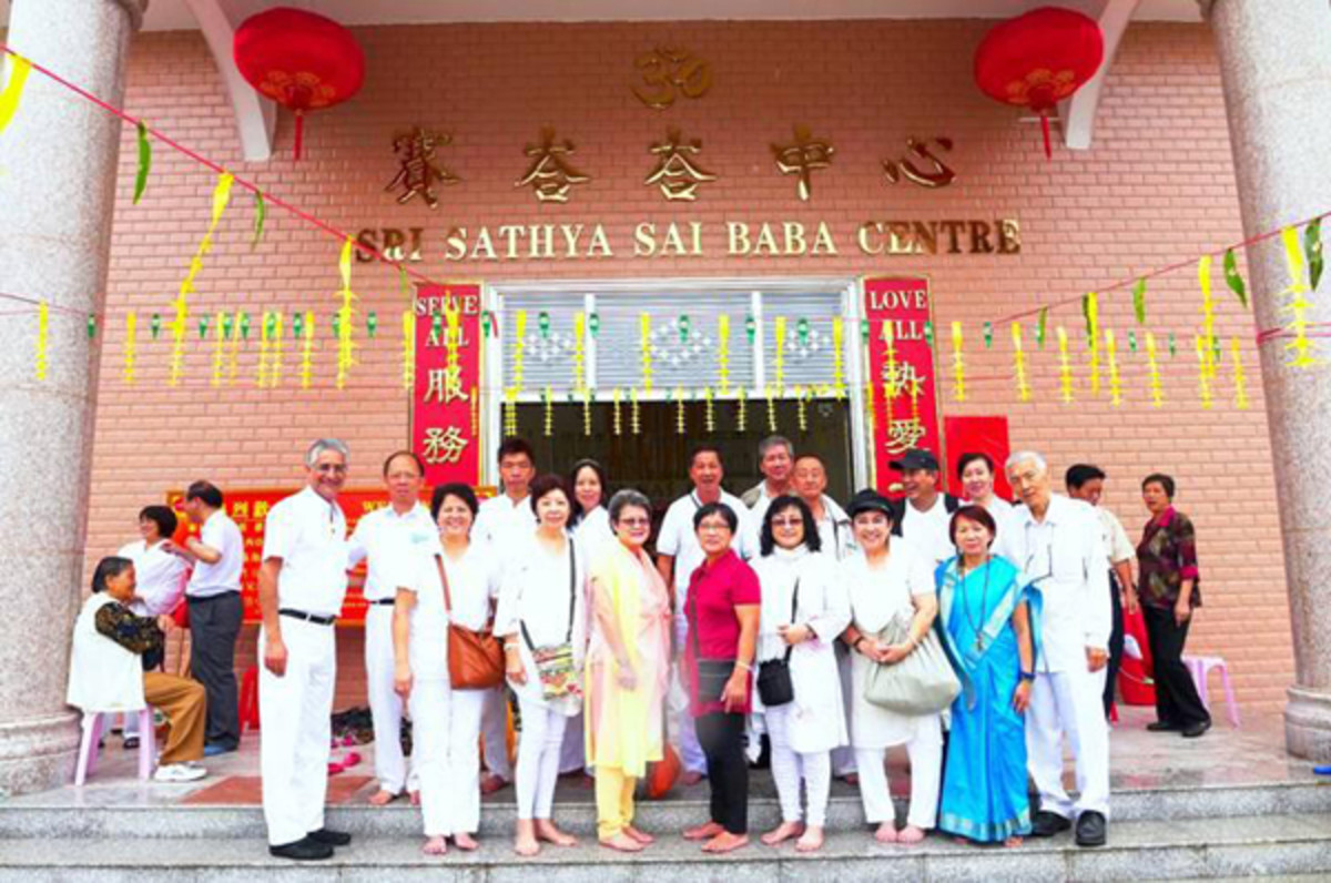 The first Sathya Sai Center in China - HubPages