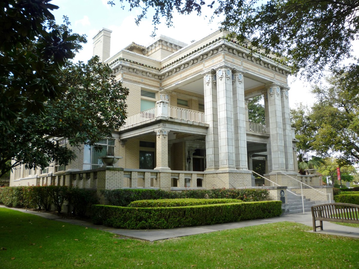 Link-Lee Mansion: Historic Houston Landmark at University of St. Thomas ...