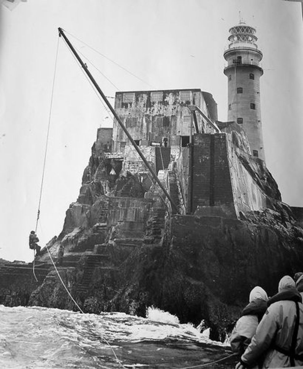 Fastnet Rock Lighthouse Ireland's Teardrop - HubPages