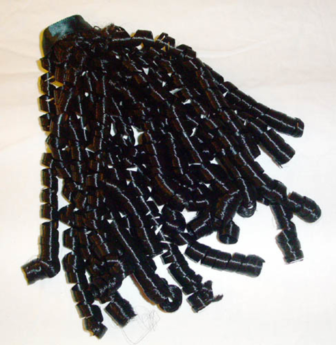 Ringlet hairstyles, some history and their continuing popularity - HubPages